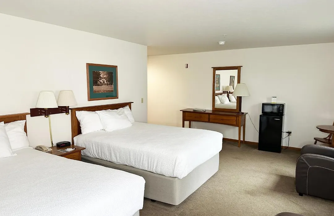 FARMSTEAD INN AND CONFERENCE CENTER SHIPSHEWANA | LOW RATES, NO HIDDEN FEES